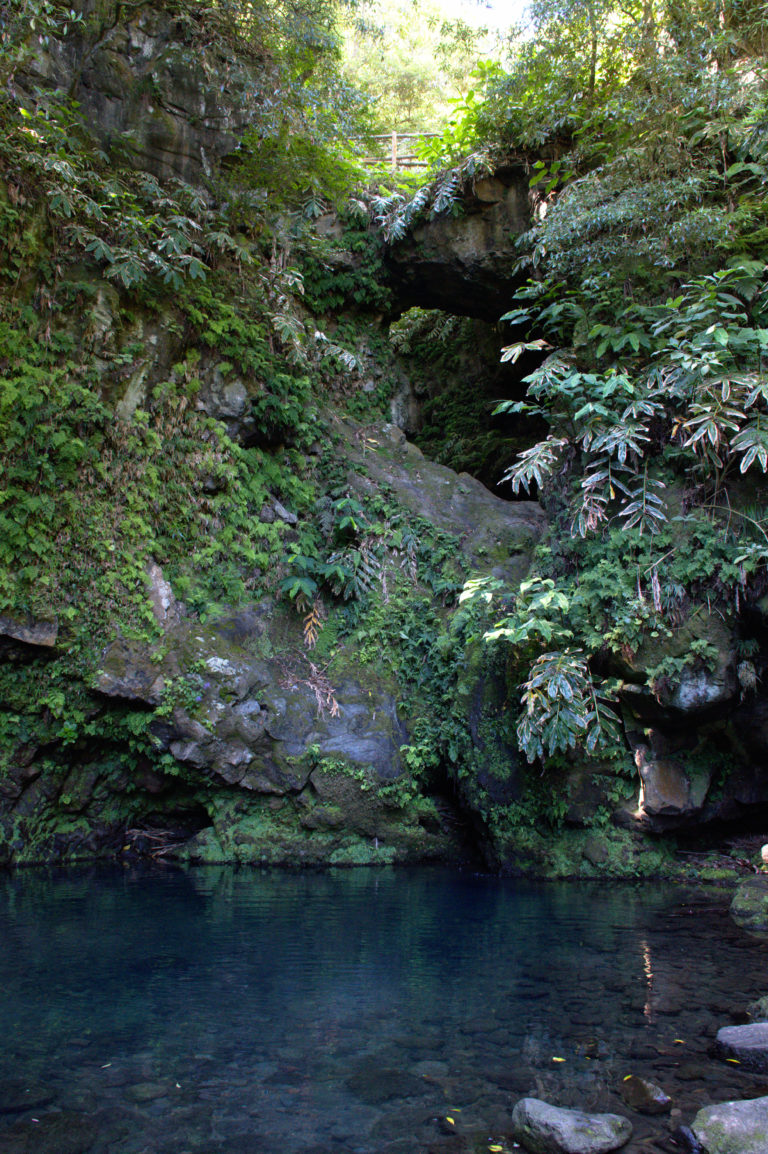 A short trip from Achadinha to the Poço Azul and along the Ribeira